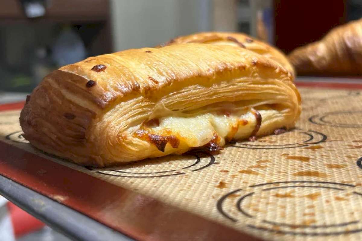 PAIN SUISSE HAM CHEESE | GOEN BAKERY & CHOCOLATE